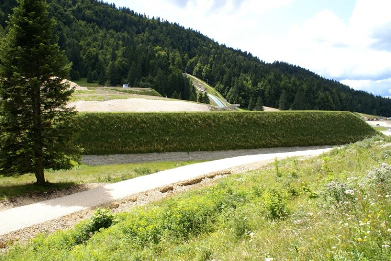 ArmaGreen® vegetated steep slopes solutions